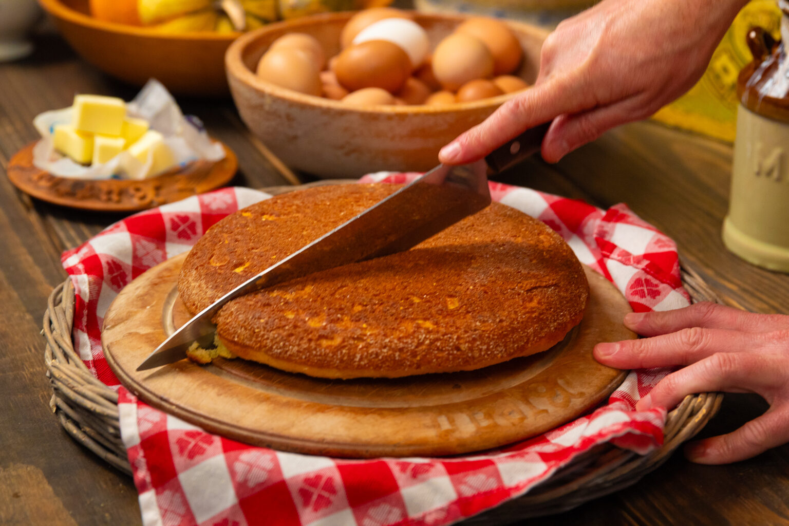 Good Southern Cornbread: History, Variations, and the Sugar Debate ...